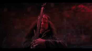 Metallica Pays Tribute to Stranger Things' Eddie Munson During a Live ...