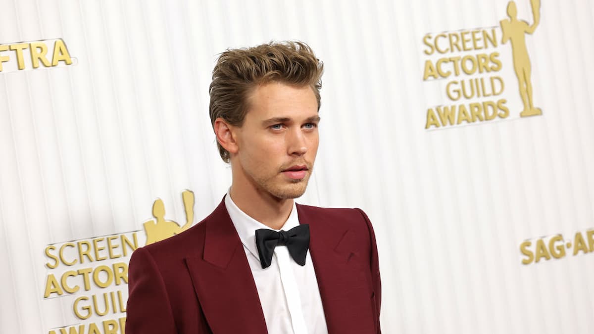 10 Actors Who Should Totally Play Mark Greyson in a Live-Action ...