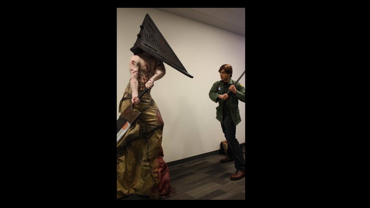 Top 5 Best Pyramid Head Cosplays - Twinfinite